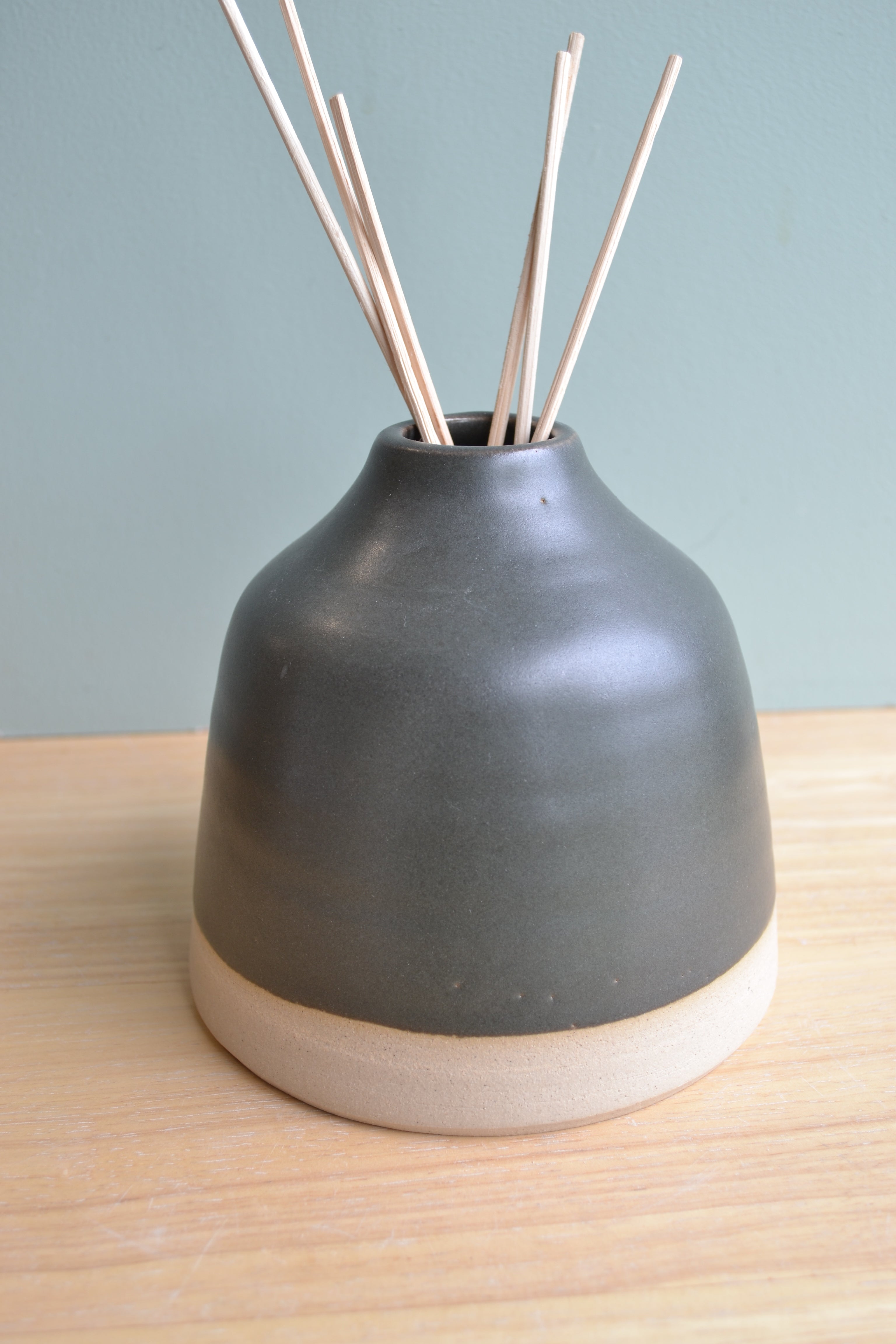Large diffuser vase *second* – Sophie Wootton Design